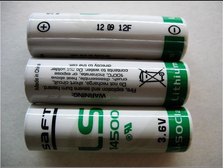 Compra 3.6 v batería de litio aa online al por mayor de China ...